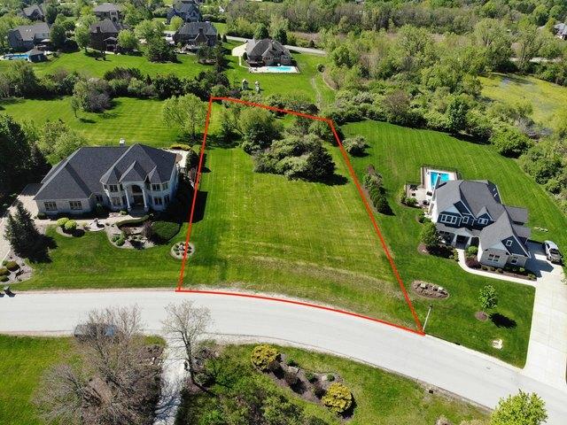 18006 S Crystal Lake Dr, Mokena, IL 60448