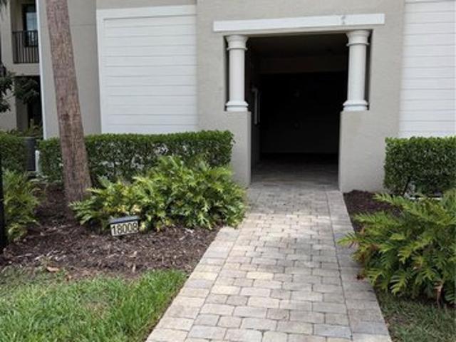 18008 Gawthrop Dr Unit 302, Bradenton, FL 34211
