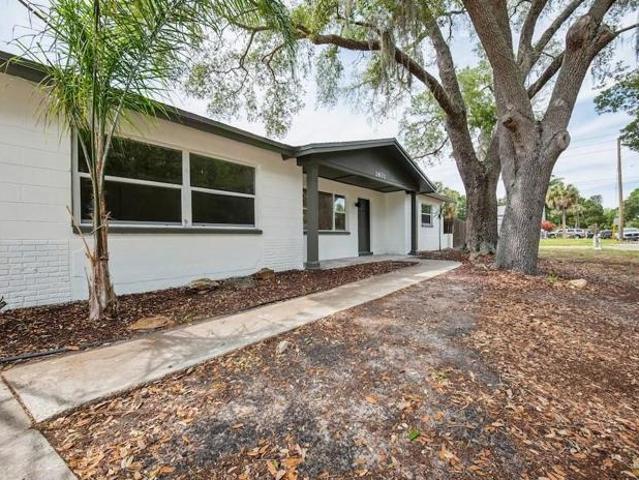 1800 Montana Ave NE, Saint Petersburg, FL 33703