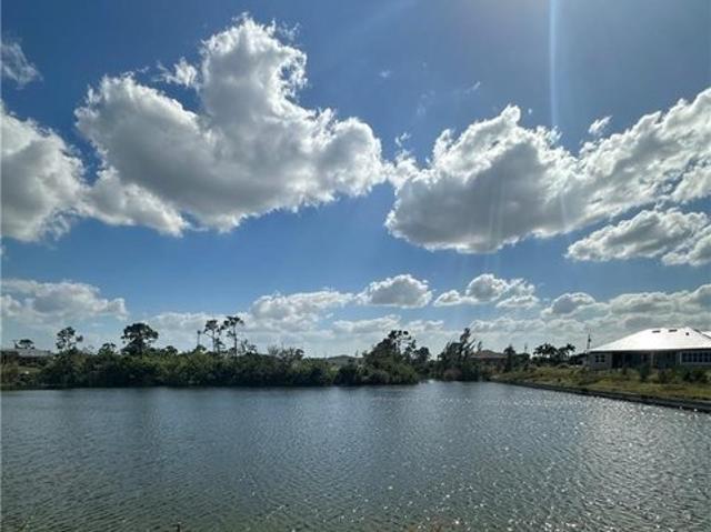 1800 NW 30th Ter, Cape Coral, FL 33993