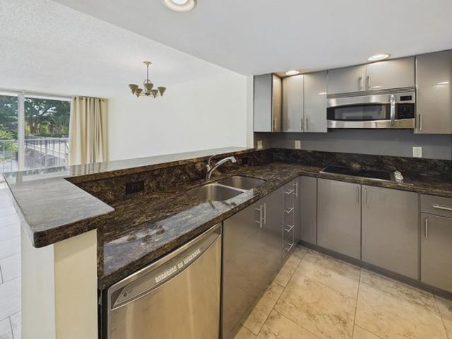 1800 N Andrews Ave Apt 2A, Fort Lauderdale, FL 33311