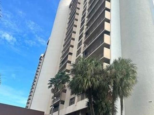 1800 NE 114th St #2301, Miami, FL 33181