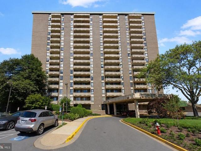 1800 Old Meadow Rd Apt 920, McLean, VA 22102