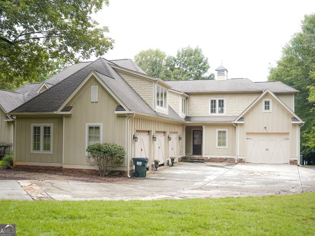 1800 Buckhead Drive