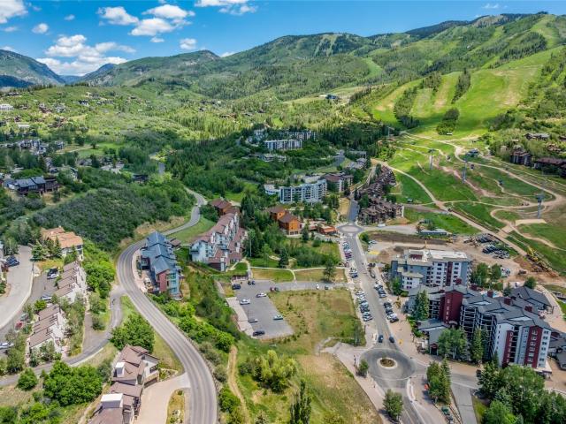1800 Burgess Creek Rd, Unit 205, Steamboat Springs, CO 80487 | MLS #S1069