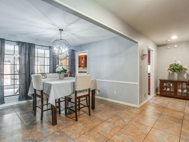 1800 Briarcrest Lane