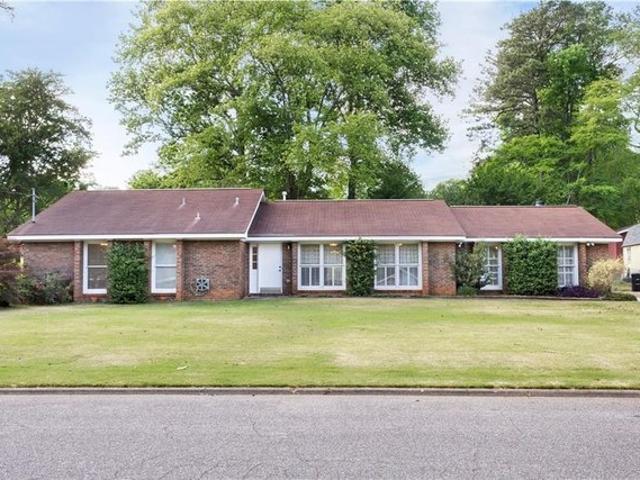 1800 Calcutta Dr, Opelika, AL 36801