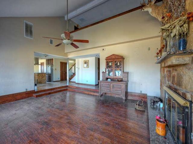1800 Caldwell Ln