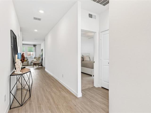 1800 Chestnut Oak Court
