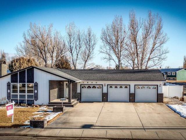 1800 Circle Rd, Worland, WY 82401