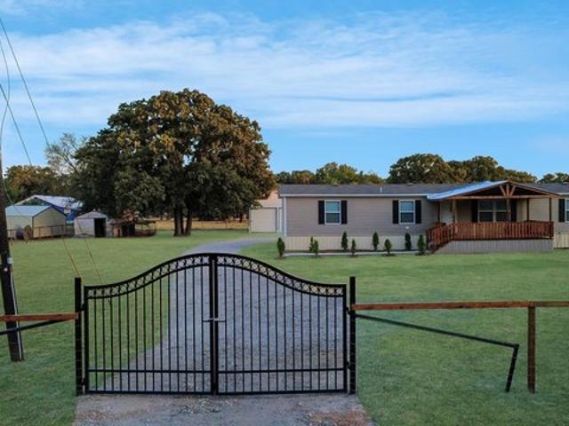 1800 County Road 2105, Kemp, TX 75143