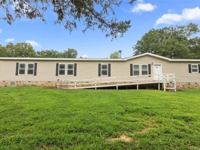 1800 E 2110 Rd, Hugo, OK 74743
