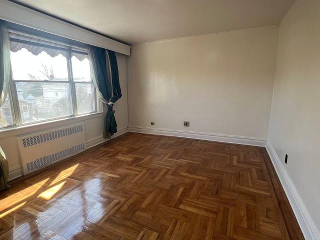 1800 East 52nd Street, Brooklyn, NY