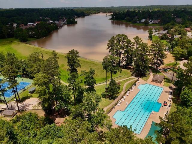 1800 Green Way Drive