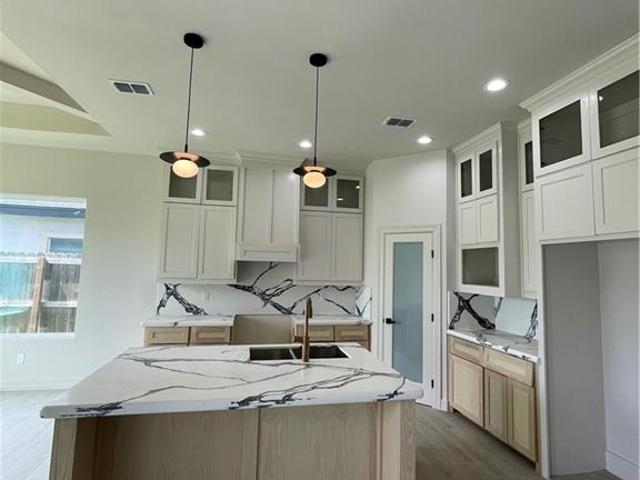 1800 Jared Drive
