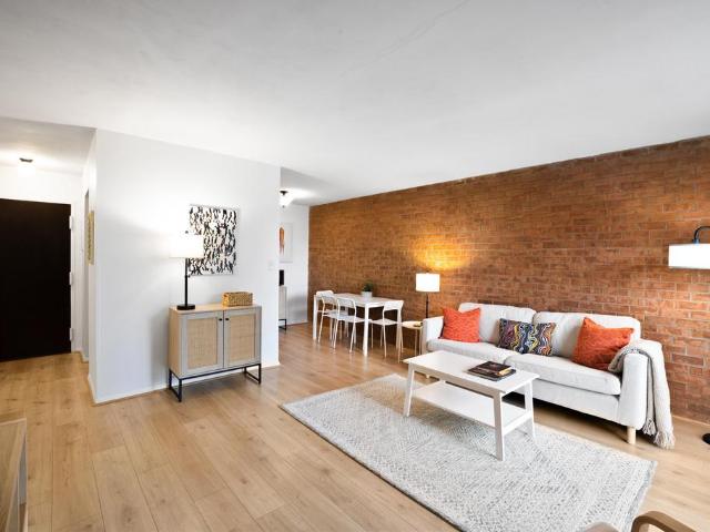 1800 Jefferson Park Ave # 504