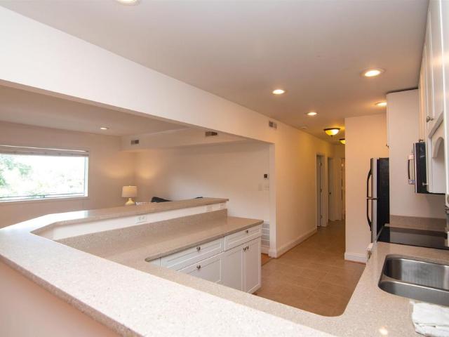 1800 Jefferson Park Ave # 59