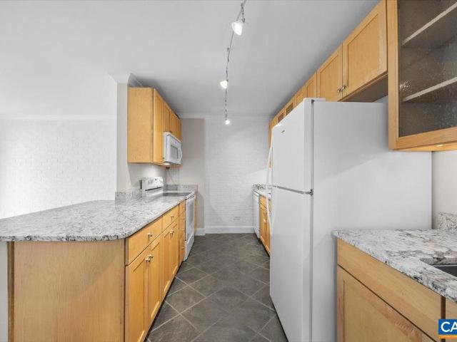 1800 Jefferson Park Ave # 311