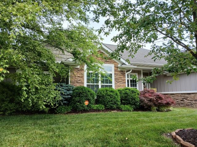 1800 labrador dr