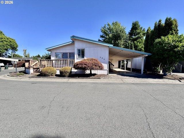 1800 Lakewood Ct Spc 171, Eugene, OR 97402