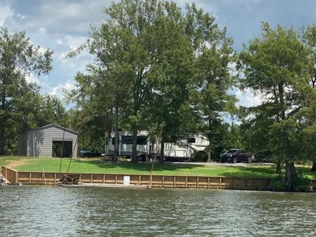 1800 Larto Bridge Rd, Jonesville, LA 71343