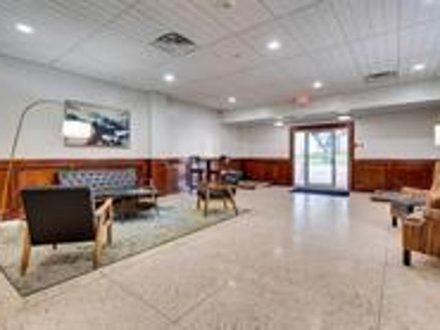 1800 Lavaca St # A107