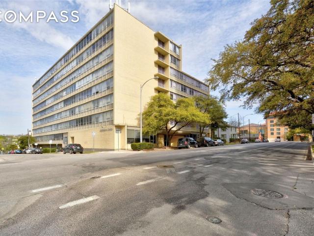 1800 Lavaca St A703, Austin, TX