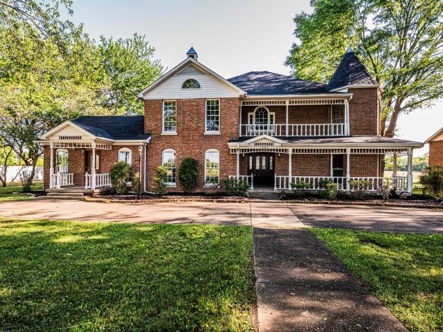 1800 Plano Rd