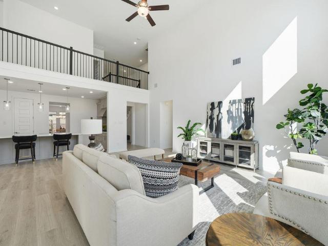 1800 Plum Tree Way