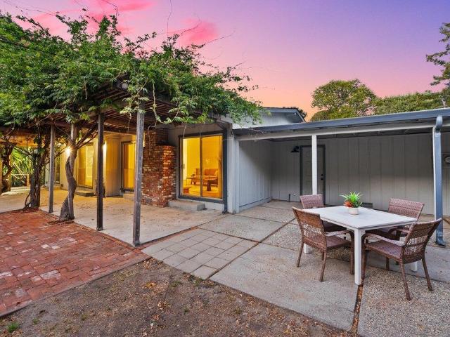 1800 Quail Hollow Road