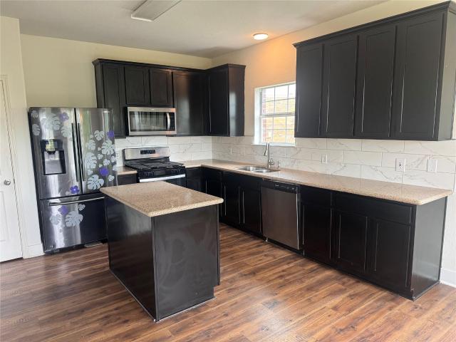 1800 Rachel, ln