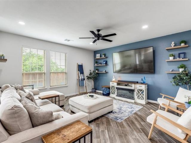 1800 Rodeo Dr, Anna, TX 75409
