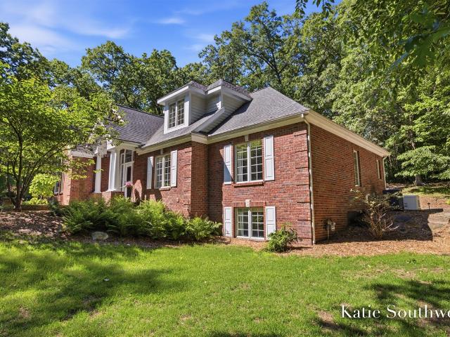 1800 Sterling Oaks Boulevard