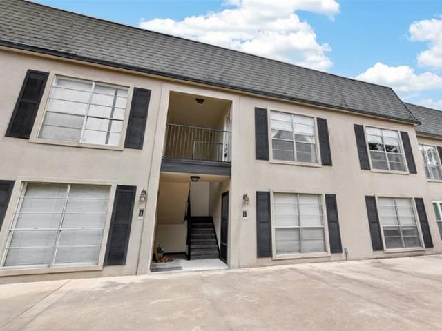 1800 Stoney Brook Dr Unit 30, Houston, TX 77063