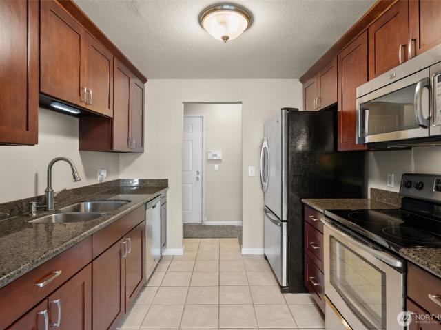 1800 SW 318th Pl, Unit 31C, Federal Way, WA 98023 | MLS #2505 | Compass