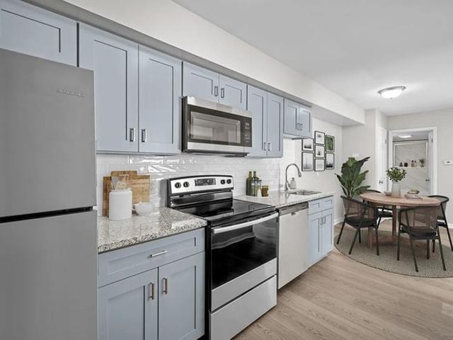 1800 San Luis Dr, Saint Louis, MO 63138