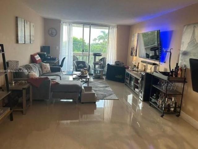 1800 Sans Souci Blvd #431, North Miami, FL 33181