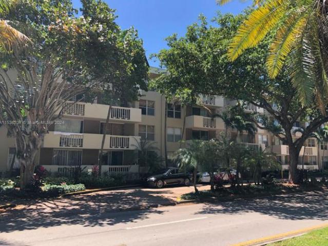 1800 Sans Souci Blvd #223, North Miami, FL 33181