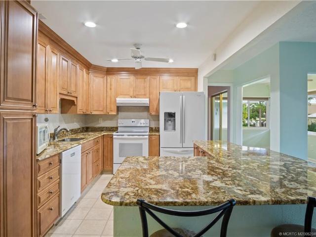 1800 SE St Lucie Blvd, Unit 9204, Stuart, FL 34996 | MLS #M20052