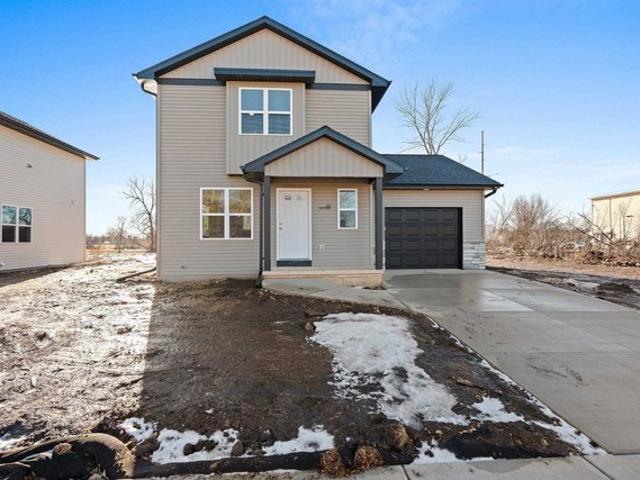 1800 Southland Ln, New London, WI 54961