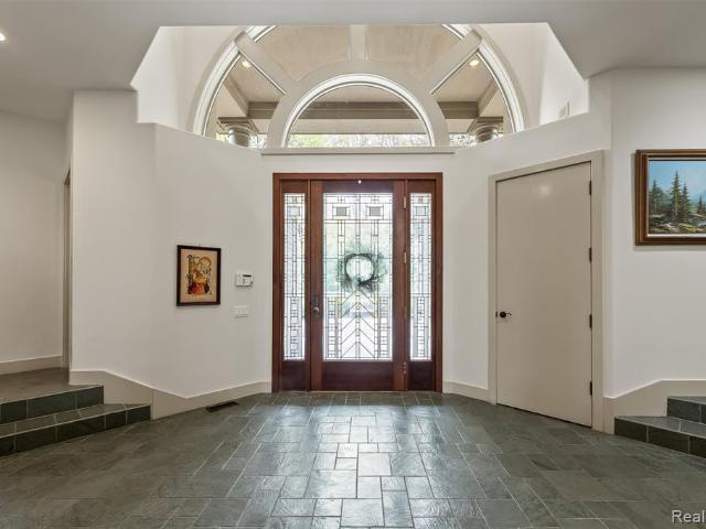 1800 Tiverton Road