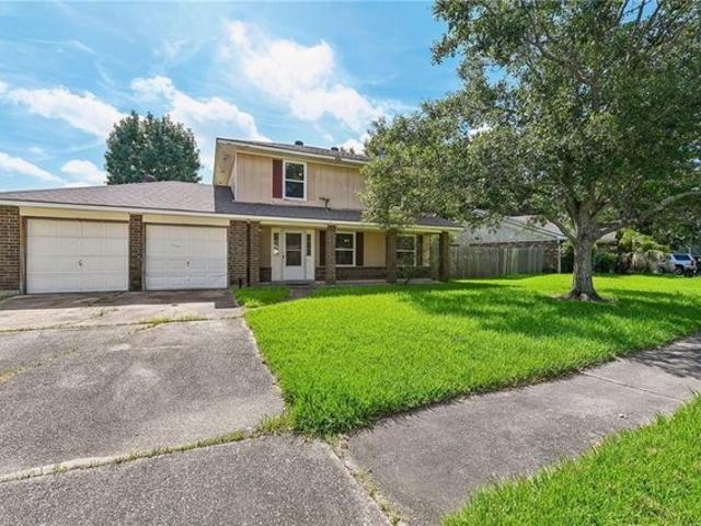 1800 W Frisco Dr, Laplace, LA 70068