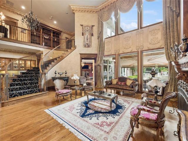 1800 Windermere Drive