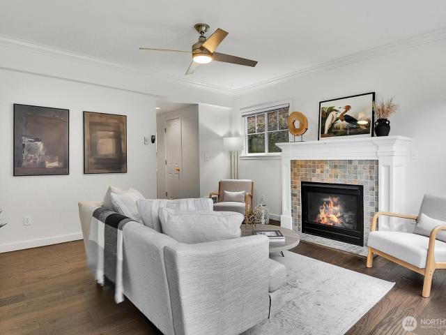 1800 10th Avenue W # 1800