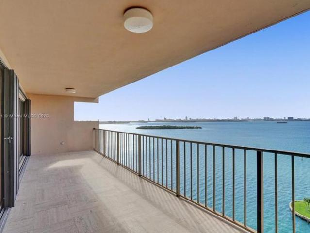 1800 114th St NE #1705, Miami, FL 33181