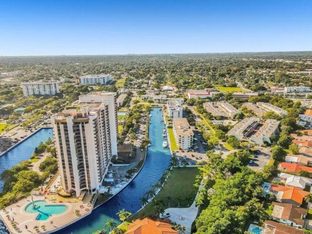 1800 114th St NE #2301, Miami, FL 33181