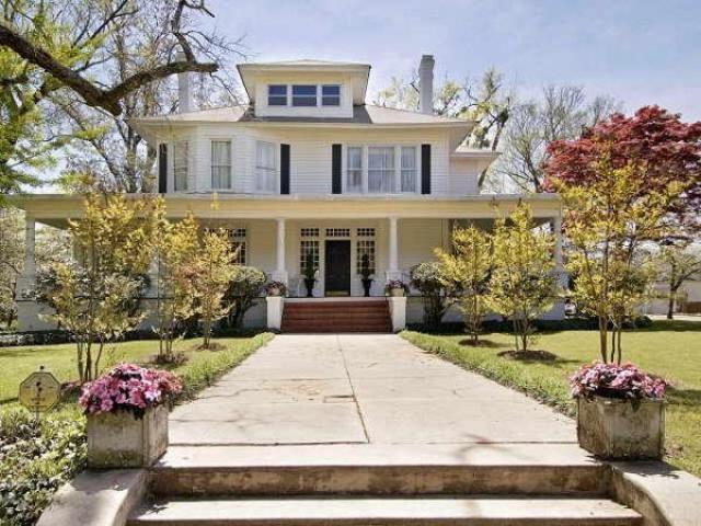 $1800 / 4br 4000ft² Historic home 4BR/3BA Lanett, AL