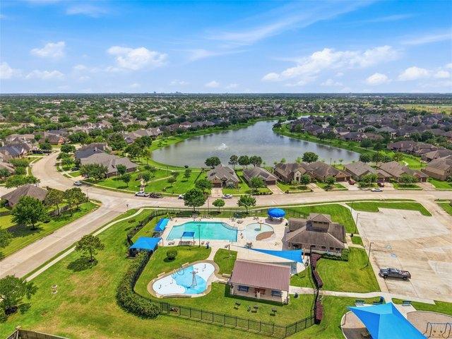 18010 Timber Crossing Ln, Cypress, TX 77433