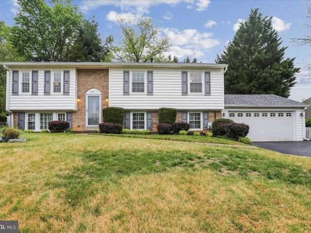 18017 Overwood Dr, Olney, MD 20832
