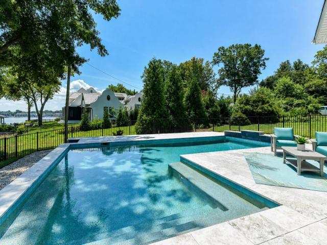 18014 Whispering Oaks Dr, Cornelius, NC 28031 | MLS #4356